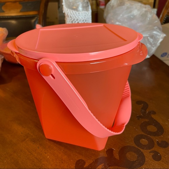 Tupperware | Dining | Tupperware Outdoor Dining Canister | Poshmark